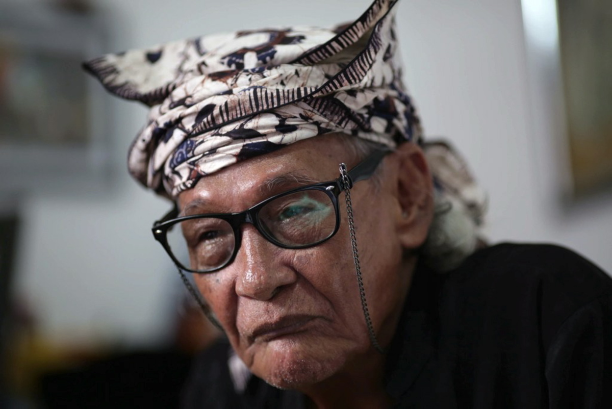 Hasnan Singodimayan Berkarya untuk Budaya Osing hingga Akhir Hayat - Kompas.id