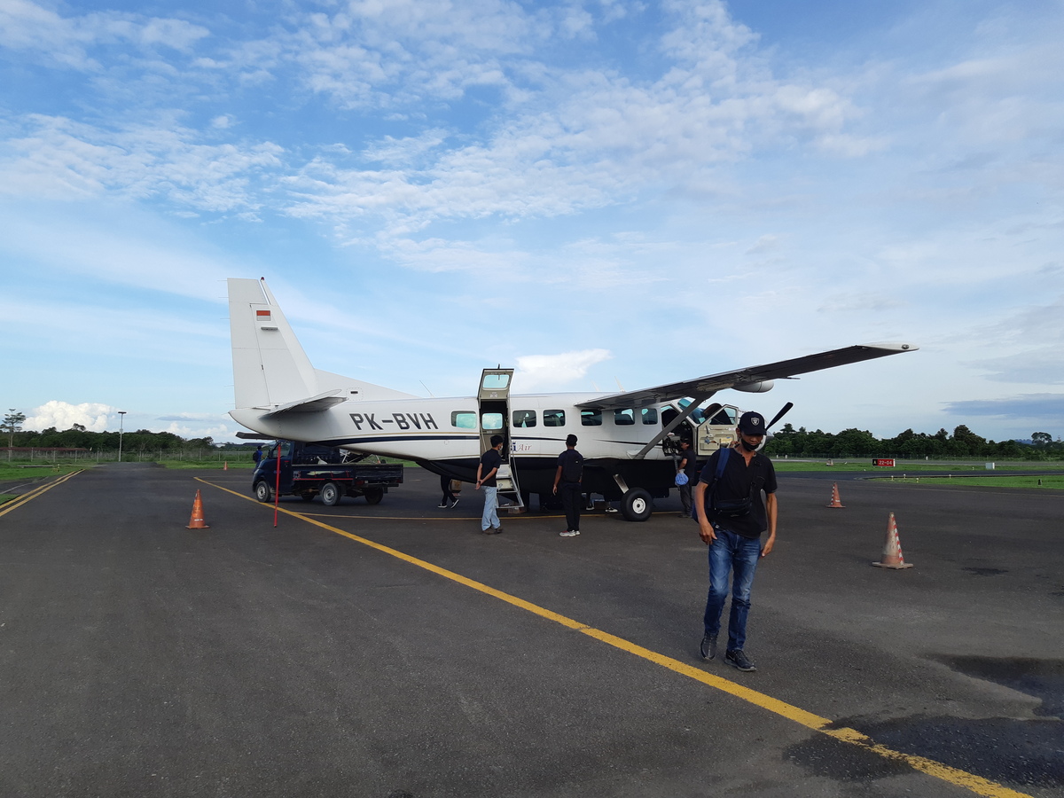 Church in Apau Kayan Receives Cross Blessed by Pope - Kompas.id