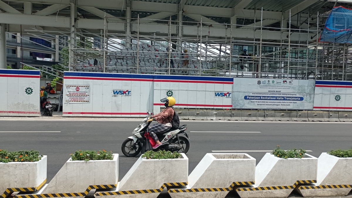 Revitalisasi Halte Ikonik Berpotensi Ganggu Estetika Ruang Tugu Selamat ...