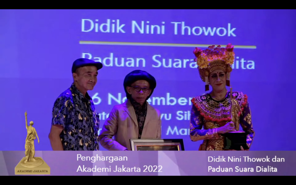 Didik Nini Thowok dan Dialita Terima Penghargaan Akademi Jakarta 2022 ...