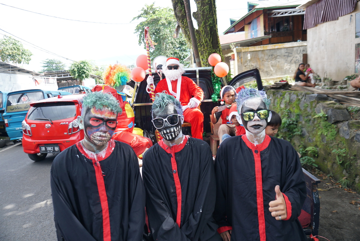 Cemas Menanti Sinterklas - Kompas.id