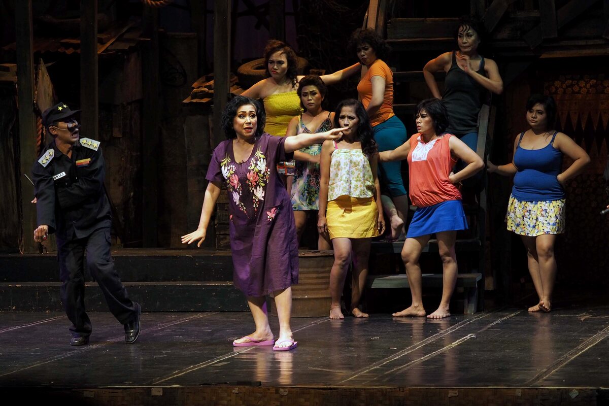 Kilas Kenangan Nano Riantiarno - Kompas.id