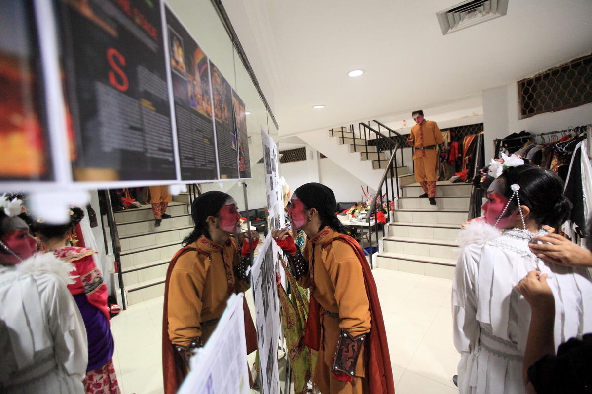 Kilas Kenangan Nano Riantiarno - Kompas.id