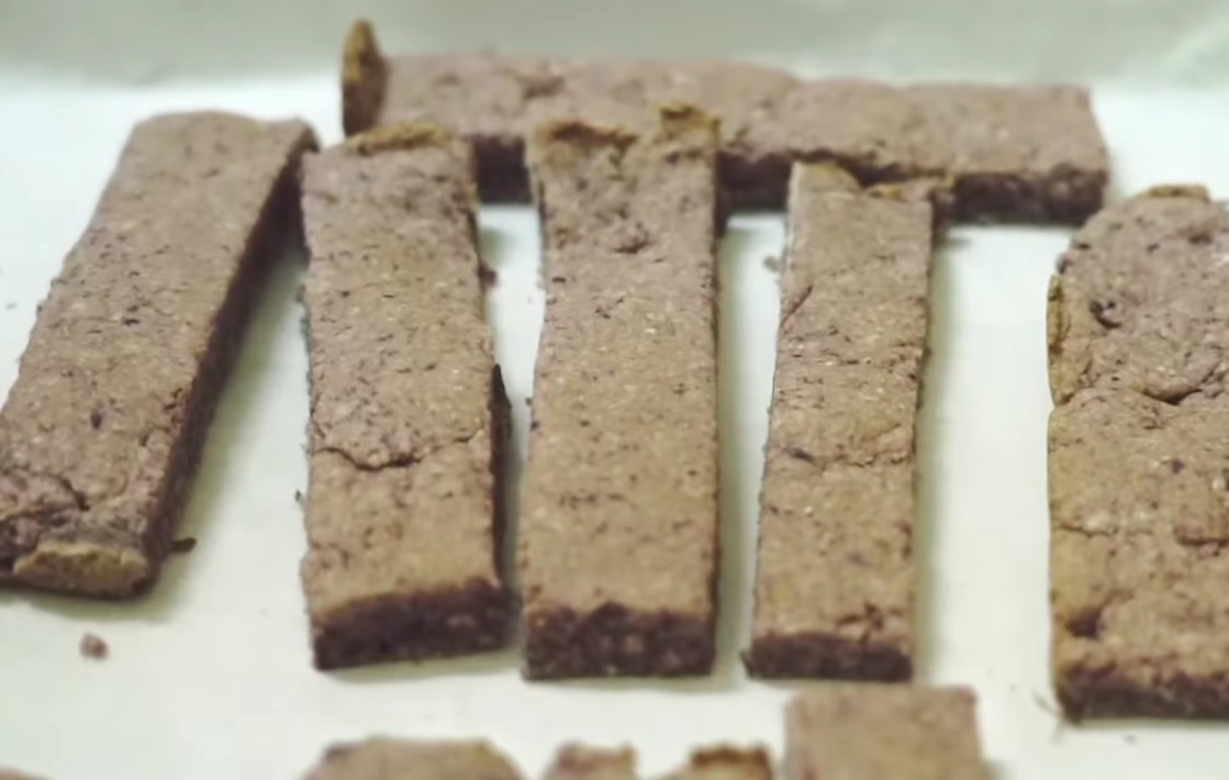 ”Snack Bar” Tinggi Serat Berbasis Tepung Ampas Tahu dan Ubi Ungu ...