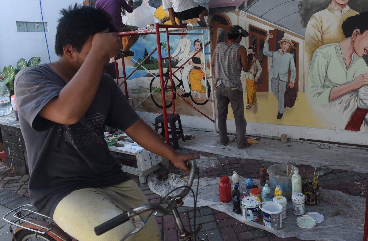 Mural of Soekarno's Life Journey in Surabaya - Kompas.id