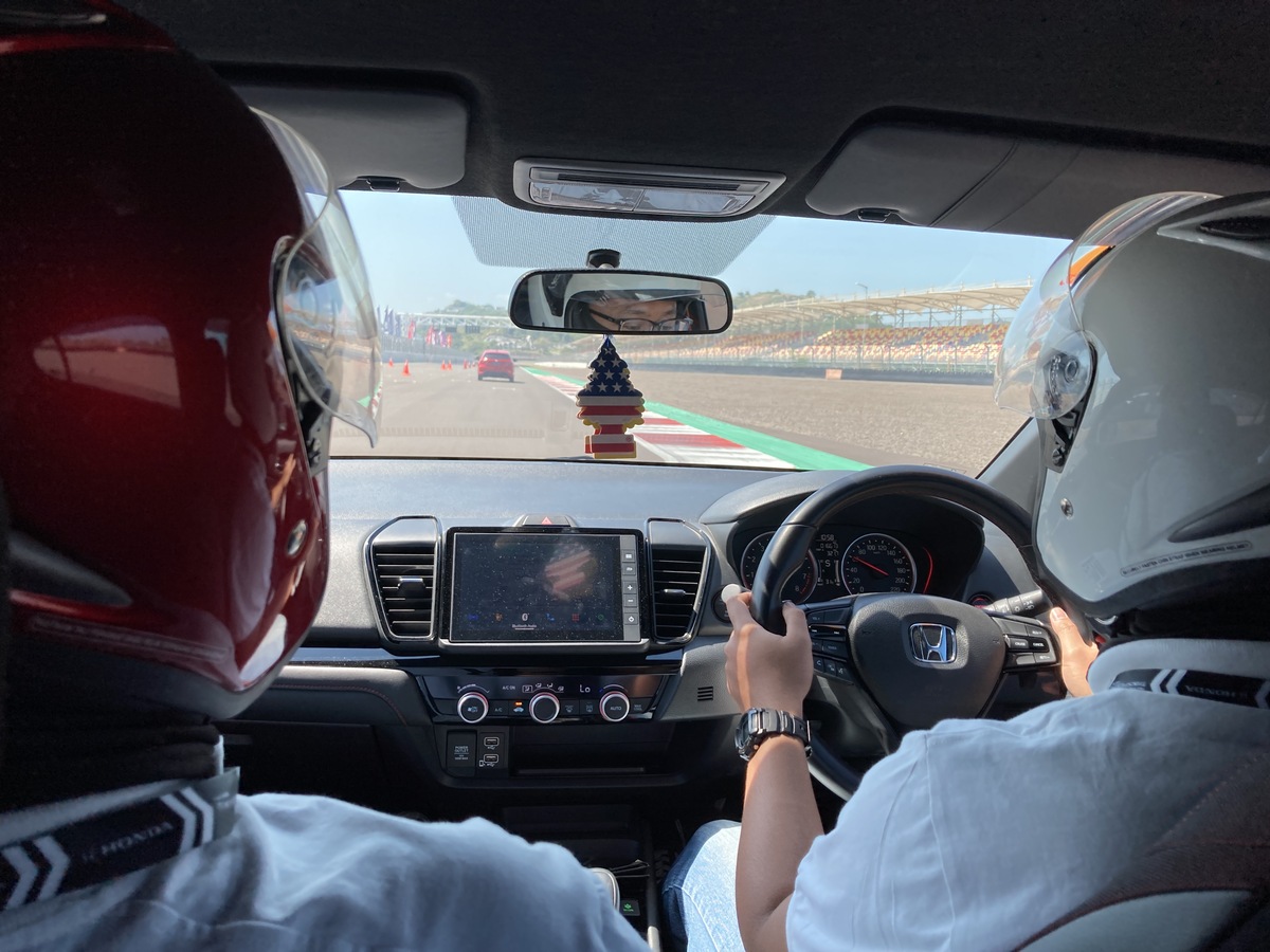 Spirit Type R dan Jiwa ”Sporty” Honda - Kompas.id