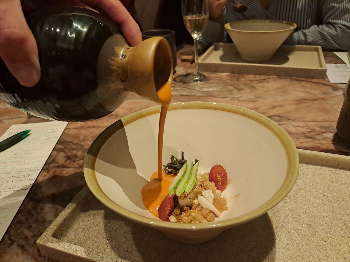 Korean-Sundanese Delicious Fight - Kompas.id