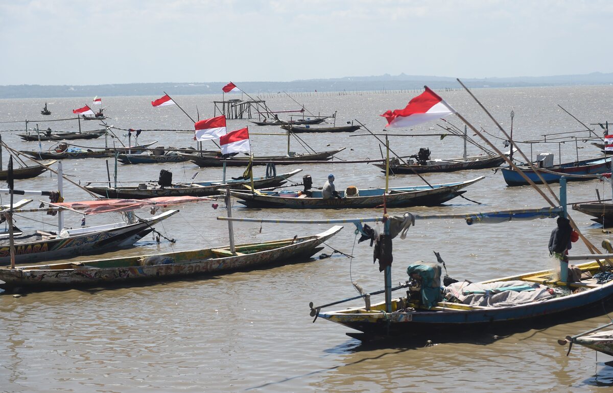 Liven up the Coast With the Red and White Flag - Kompas.id