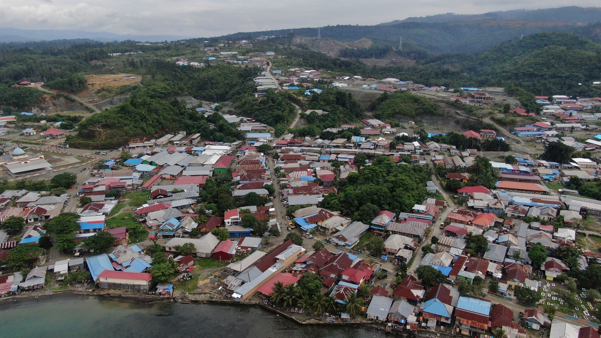 Waspada di Teluk Weda - Kompas.id