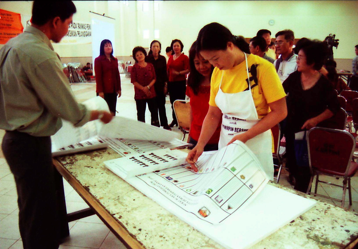 Arsip Foto ”Kompas”: Pemilu 2004, Pilpres Langsung Pertama Indonesia ...