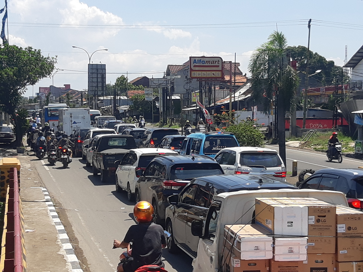 In order to prevent backflow congestion, ASN can work from home - Kompas.id