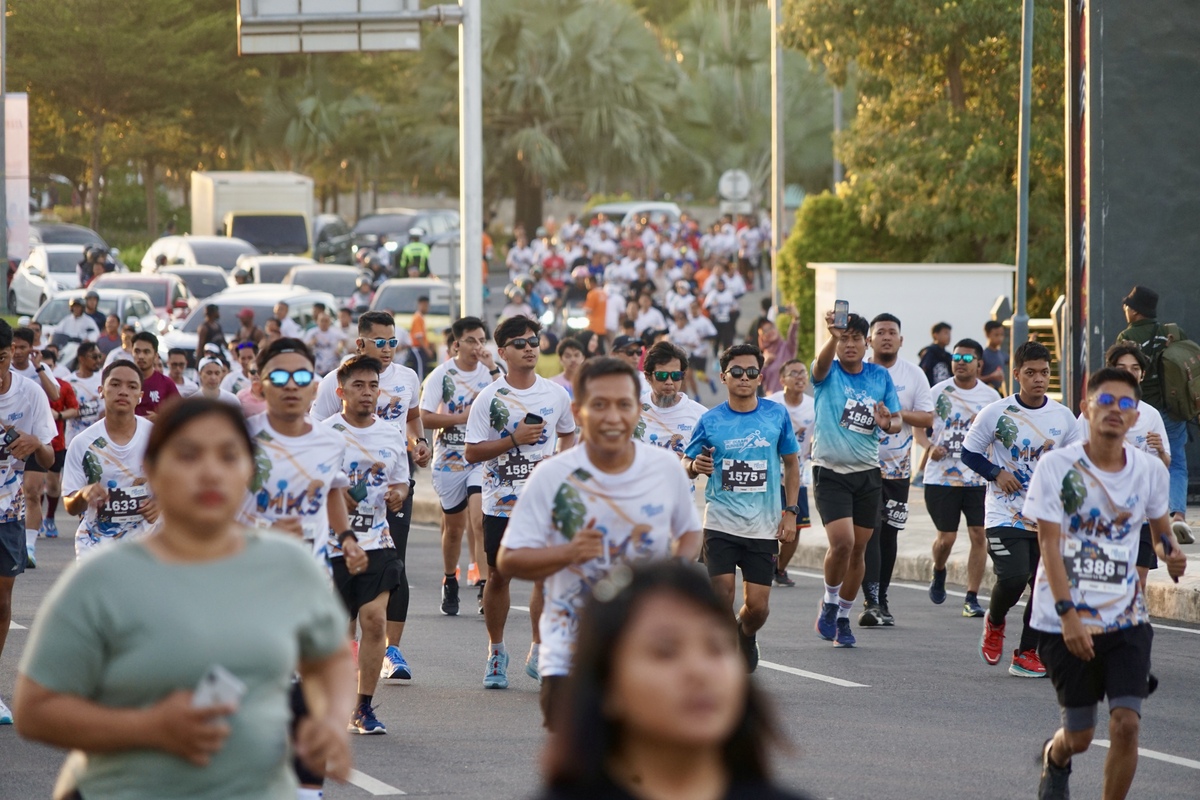 Run Travis Run, and Travis Barker Runs - Kompas.id