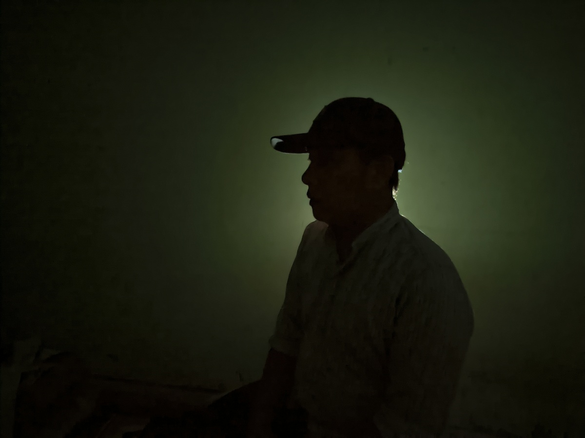 "Kompas" Cetak Edisi Hari Ini, Senin (18/11/2024)